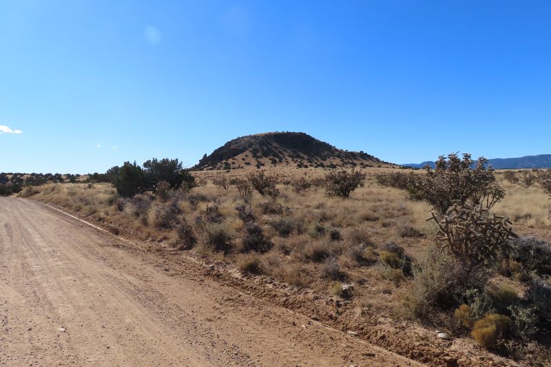 Cabezon – Shark Tooth Ridge – and the Rio Puerco Necks | Gentle Art of ...