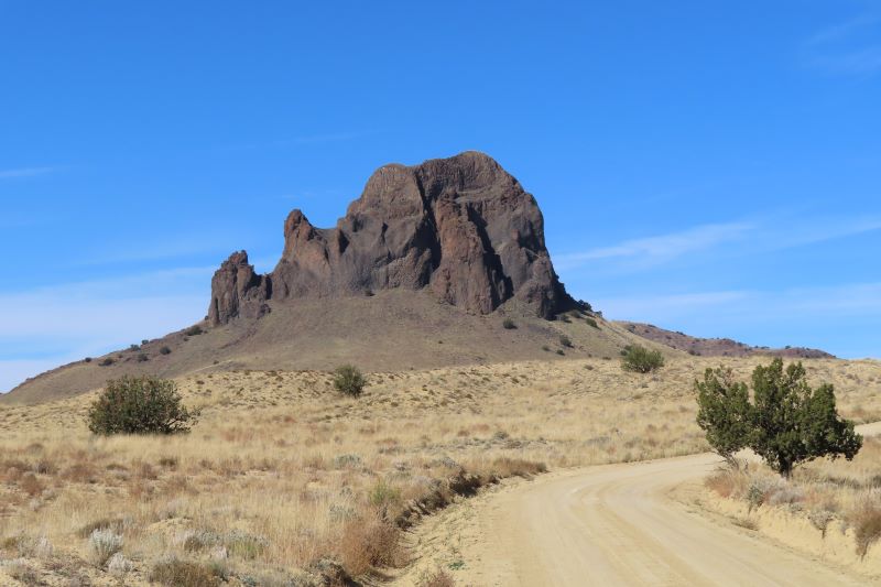 Cabezon – Shark Tooth Ridge – and the Rio Puerco Necks | Gentle Art of ...